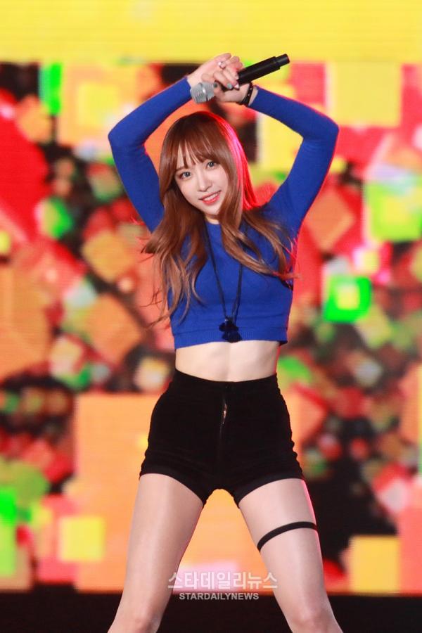 [S포토] EXID 하니, 멀리서도 아이컨택 (아시아 문화축제) :: 스타데일리뉴스