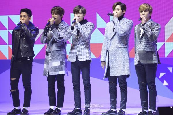 [S포토+] B1A4 '가요대전 무대 지켜봐주세요' (SAF) :: 스타데일리뉴스