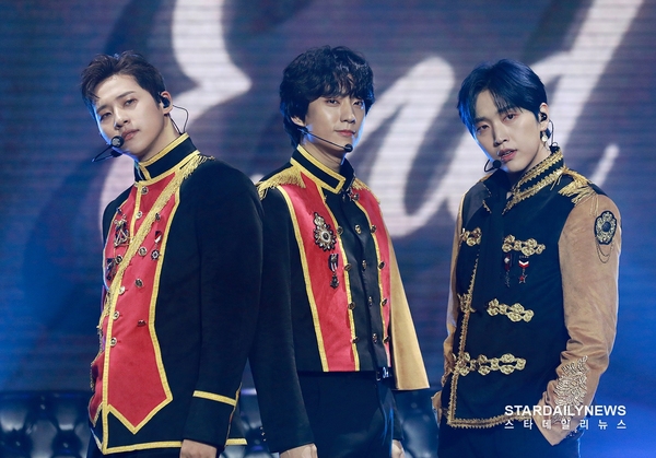 [S포토] B1A4, '컴백이란다' :: 스타데일리뉴스