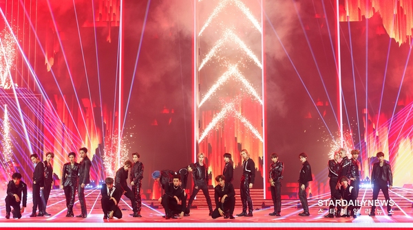 [S포토] NCT, '가득가득' (2020 MAMA) :: 스타데일리뉴스