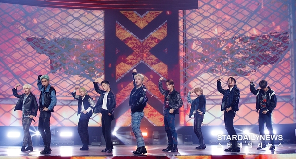 [S포토] T1419, '우쒸' (KCON:TACT HI5) :: 스타데일리뉴스