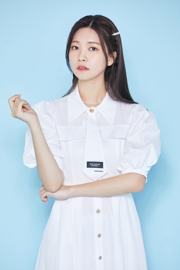성민지, 청순 비주얼 새 프로필 공개 - 스타데일리뉴스