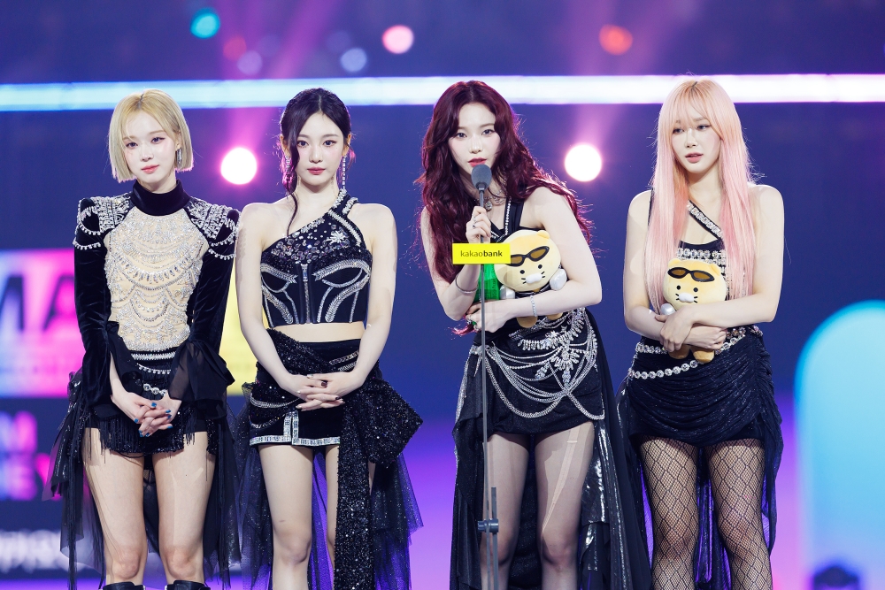 MMA2024(멜론뮤직어워드) 에스파, ‘올해의 아티스트’·’올해의 앨범’·‘올해의 베스트송’ 등 7관왕 올라 - 스타데일리뉴스