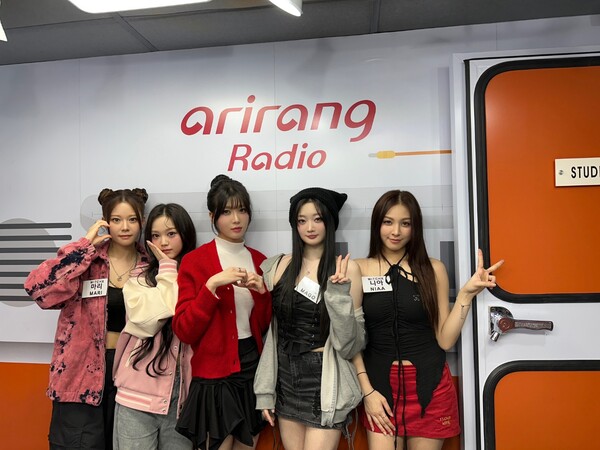 걸그룹 위치스, 아리랑TV 'SUPER K-POP' 출연 - 스타데일리뉴스