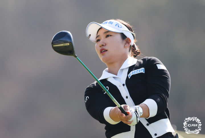 [KLPGA] 최가빈, iM금융오픈 2라운드 67타… 단독 3위 - 스타데일리뉴스