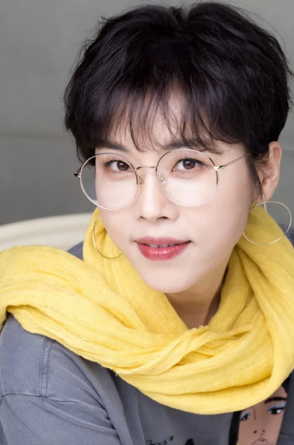 1위 반가희, 꾸준한 지지로 디시트렌드 정상 유지 - 스타데일리뉴스