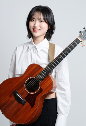 비비 샤라웃 받은 신인가수 OYU(오유), 첫 싱글 앨범 ‘Love Is All For Me’ 발매 - 스타데일리뉴스