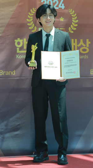 [S포토] 에반 탄(Evan Tan), '수백만의 팬을 가진 태국 스타' (한류연예대상) - 스타데일리뉴스